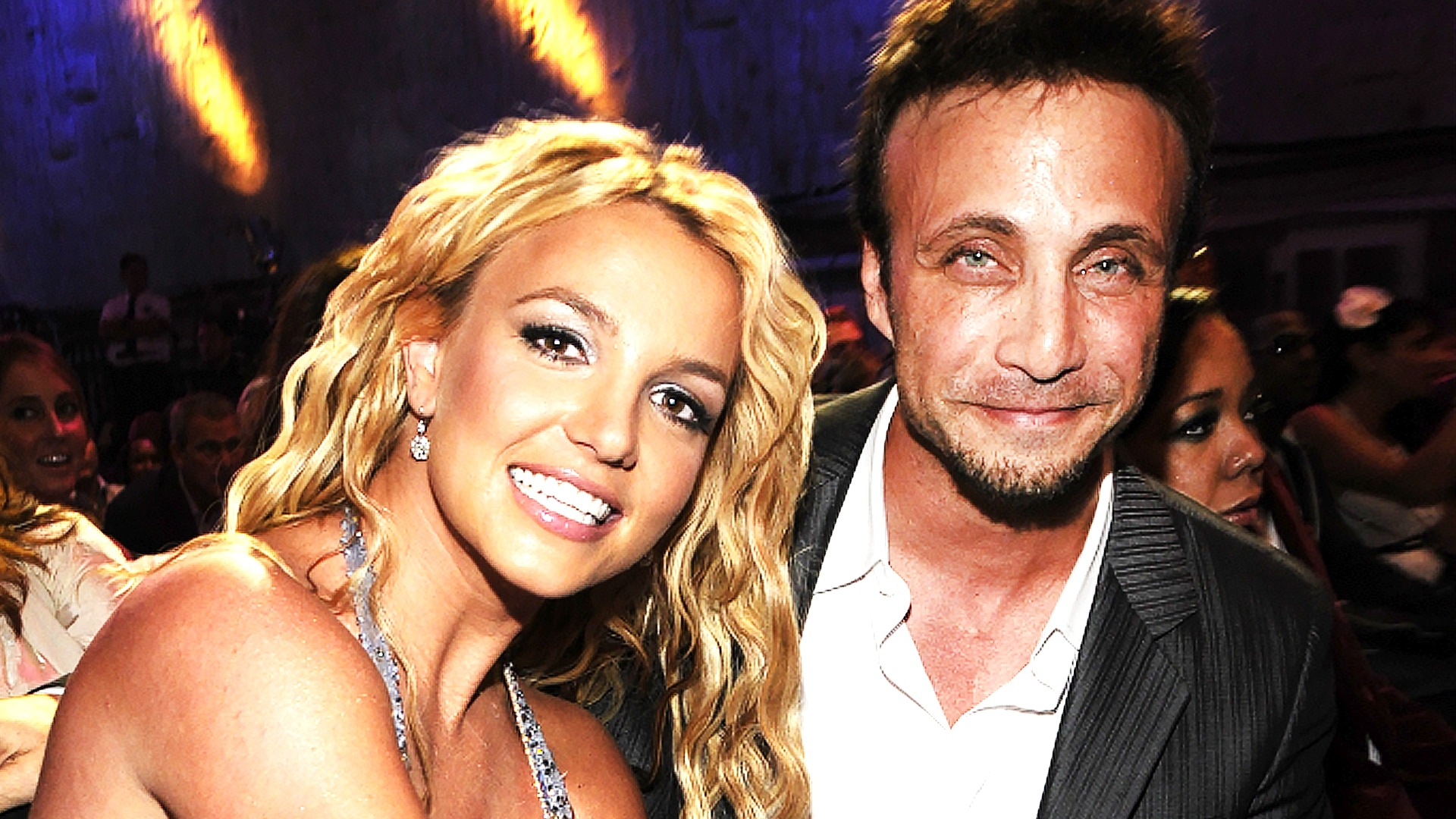 Watch Daily Pop Episode: Daily Pop 7/6 - NBC.com