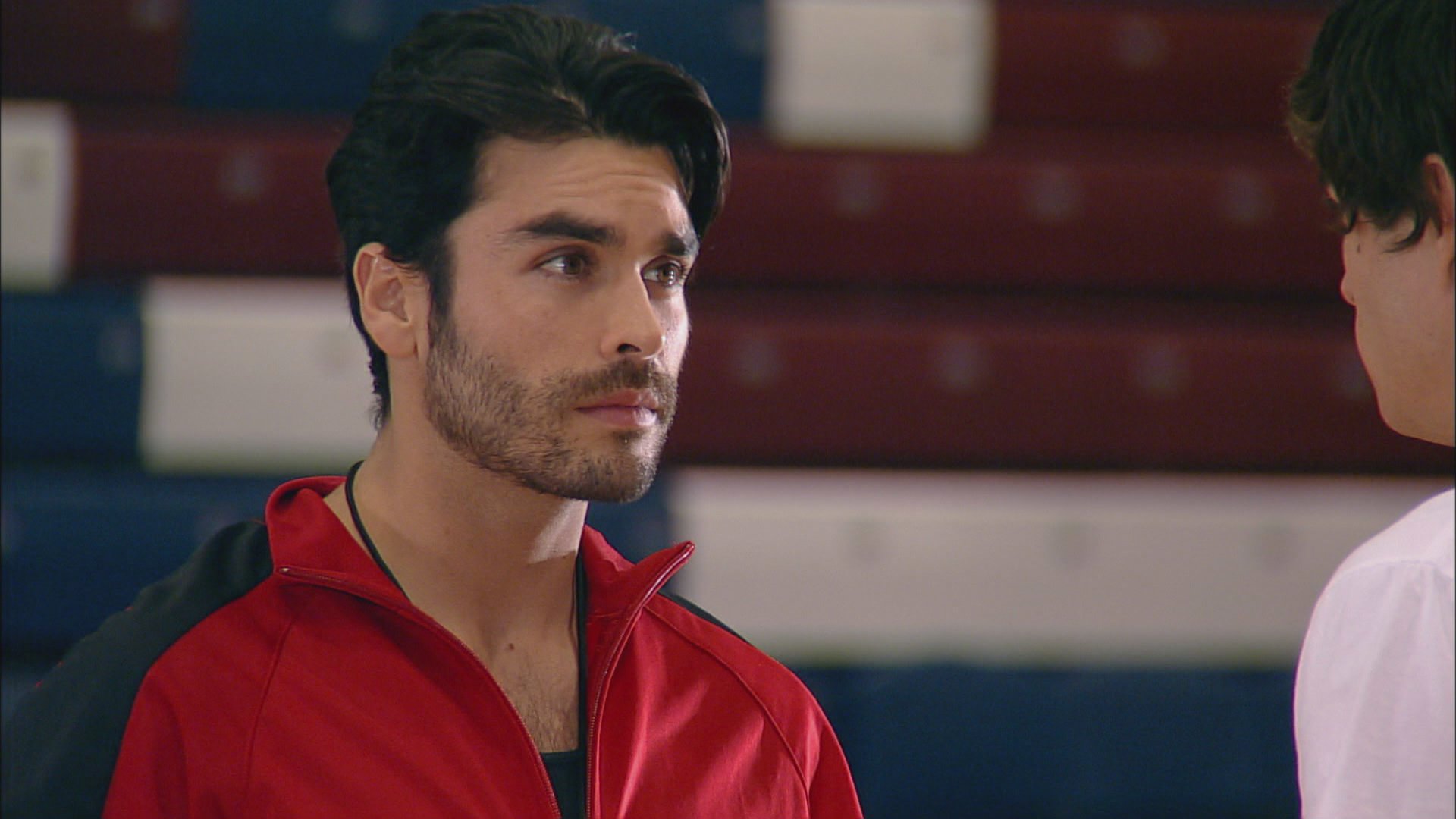 Watch Relaciones Peligrosas Episode: Mauricio es un héroe - NBC.com