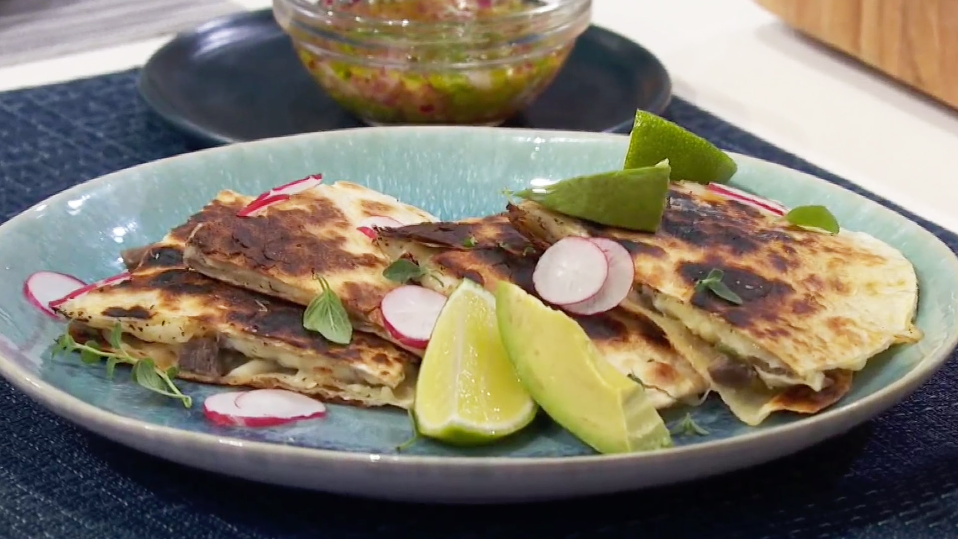 Watch Hoy Día Highlight: Come rico esta semana con esta receta de ...