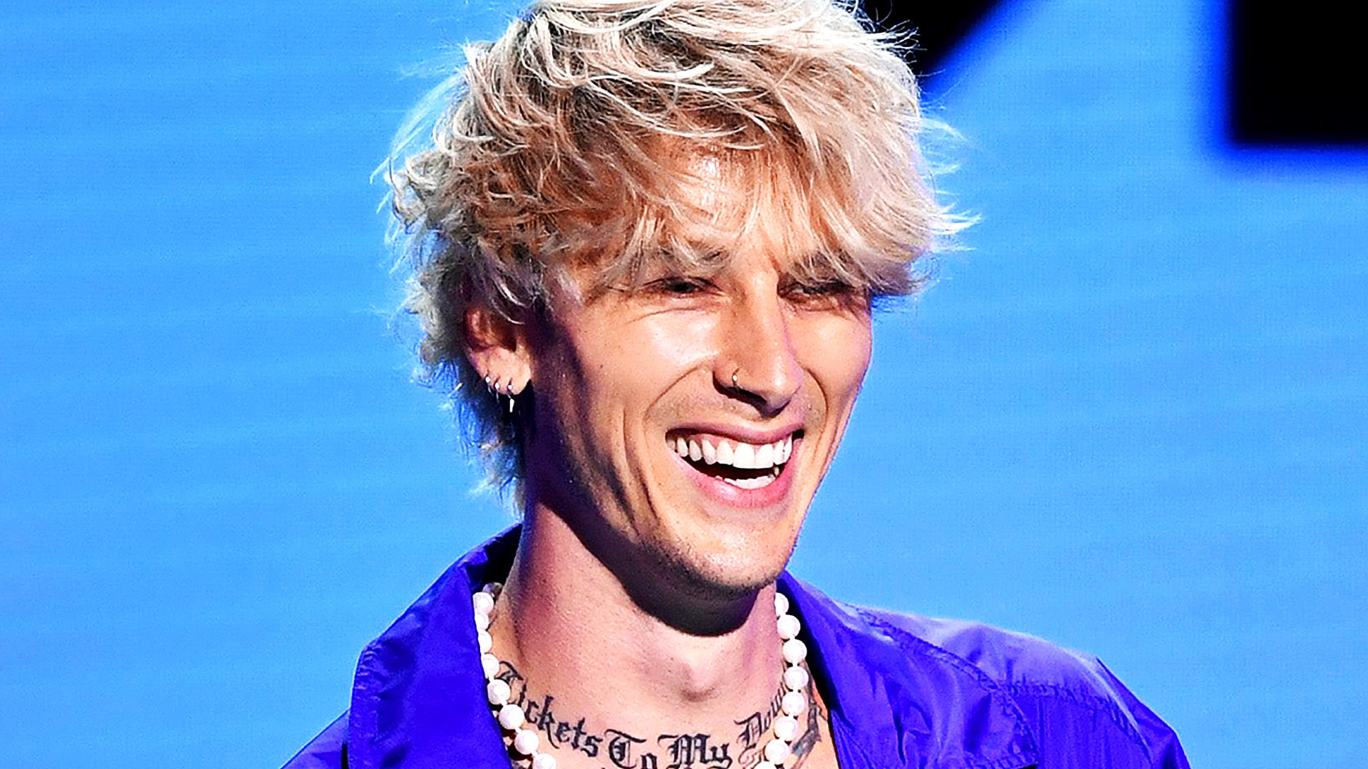 Watch Daily Pop Episode: Daily Pop 7/26 - NBC.com