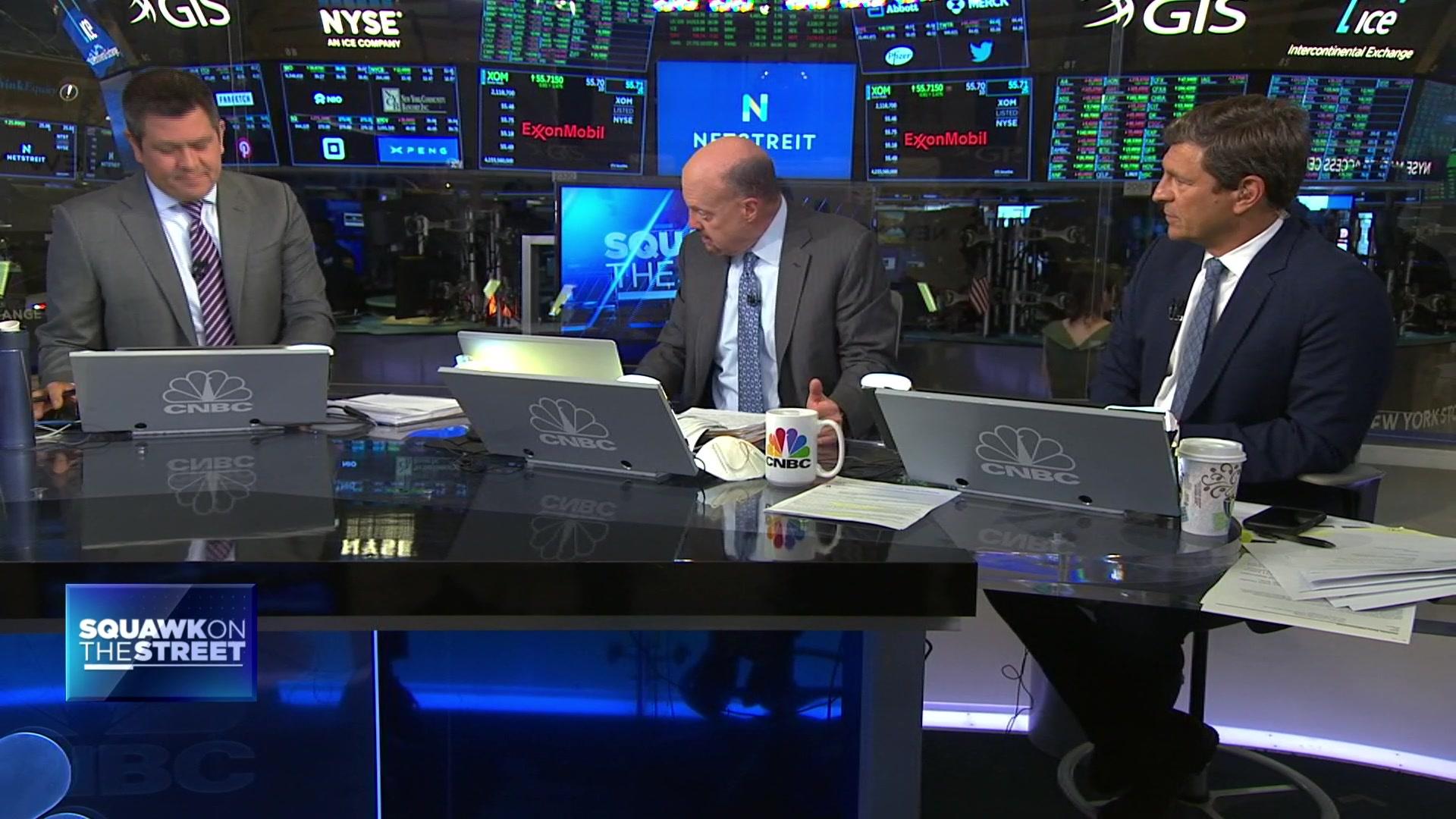 Watch Squawk on the Street Episode: Squawk on the Street - 8/24 - NBC.com