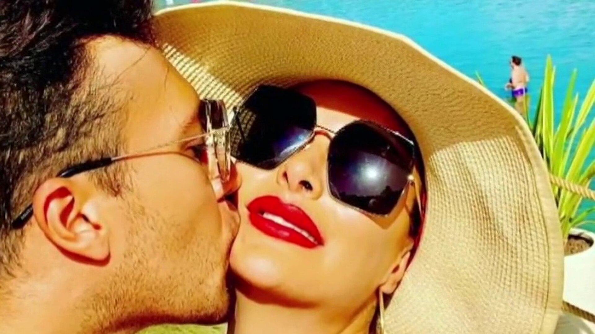 Watch Suelta La Sopa Episode: Ninel Conde saca las uñas - NBC.com