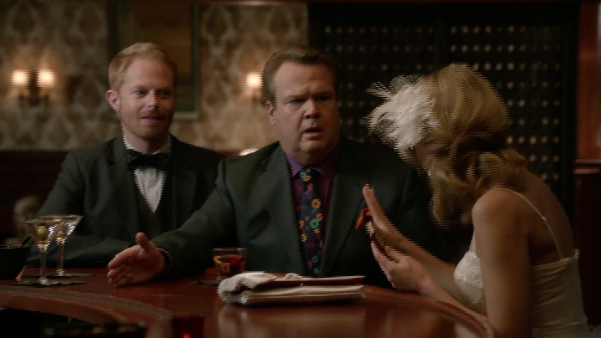 Watch Modern Family Episode: Best Men - NBC.com