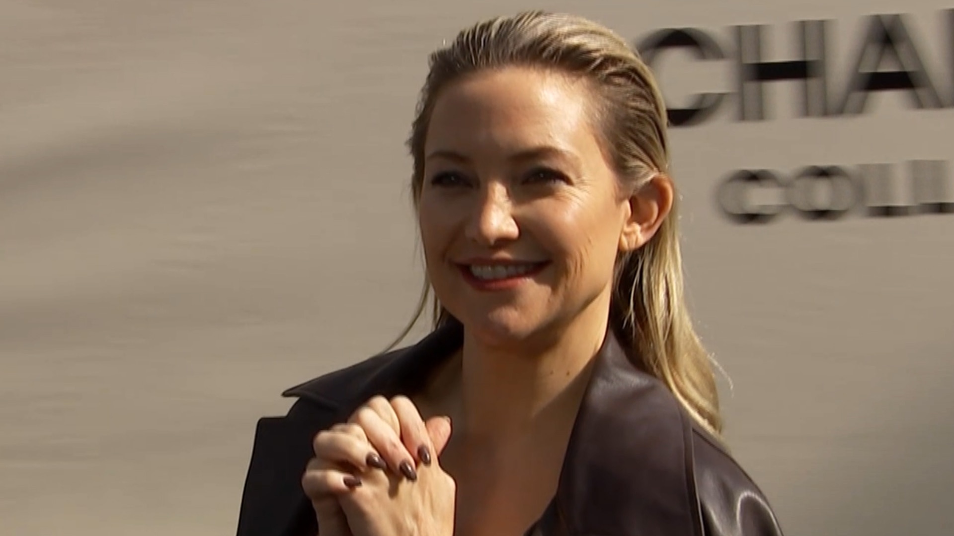 Watch Access Hollywood Highlight: Kate Hudson On Her Head Turning ...