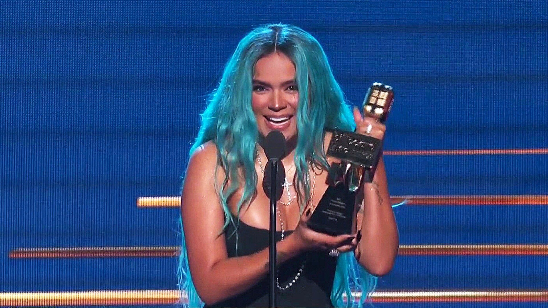Watch Premios Billboard de la Música Latina 2022 Highlight: Karol G se corona como Artista del ...