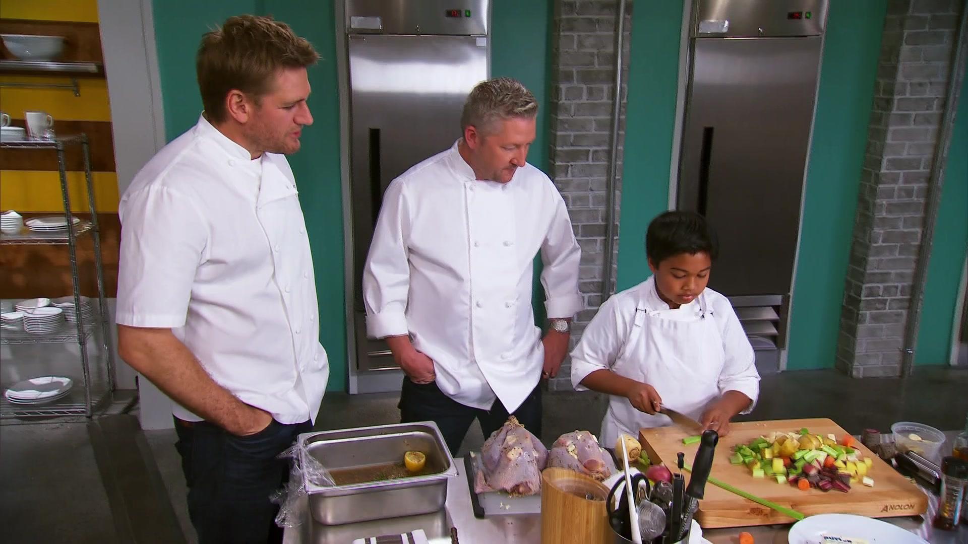 Watch Top Chef Junior Episode: Fantastic Feast of Fowl - NBC.com