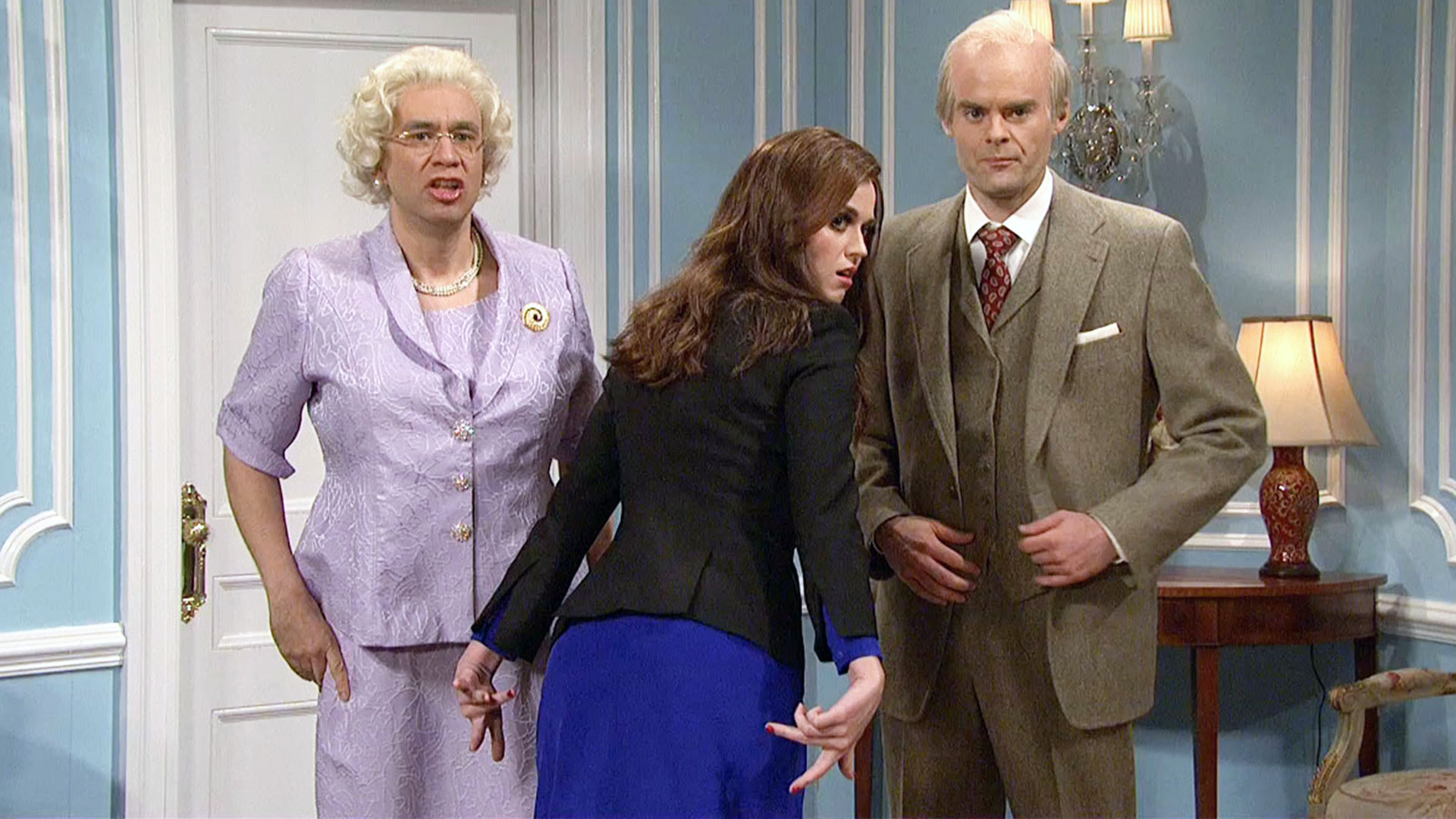 Watch Saturday Night Live Highlight: Pippa Visits The Queen - NBC.com