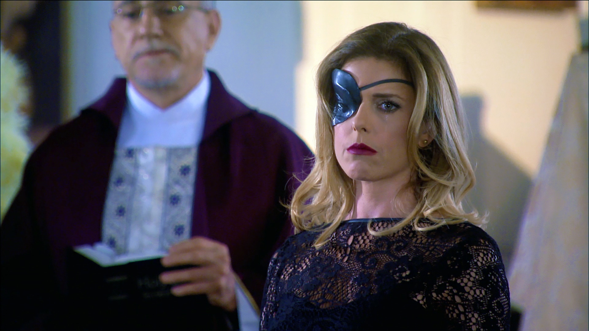 Watch Santa Diabla Episode: Santa Diabla: Ep. 104 - NBC.com