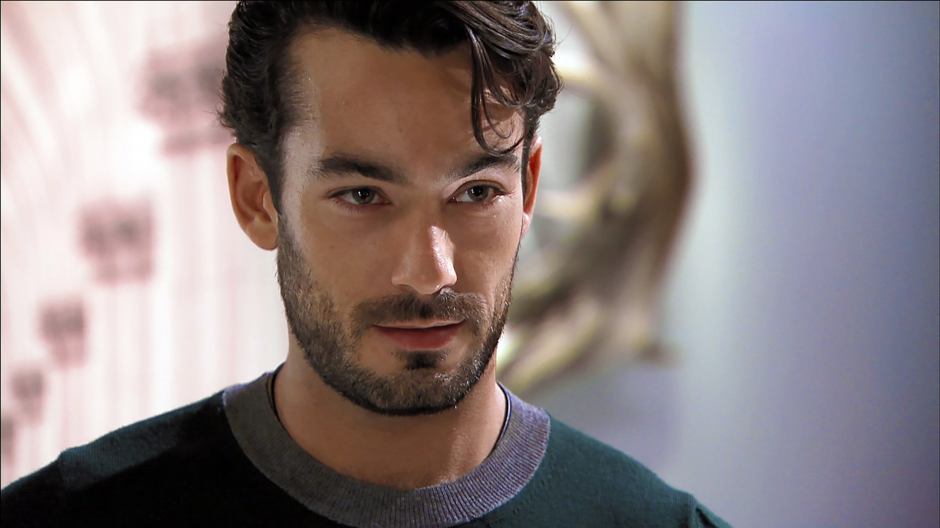 Santa Diabla Aaron Diaz
