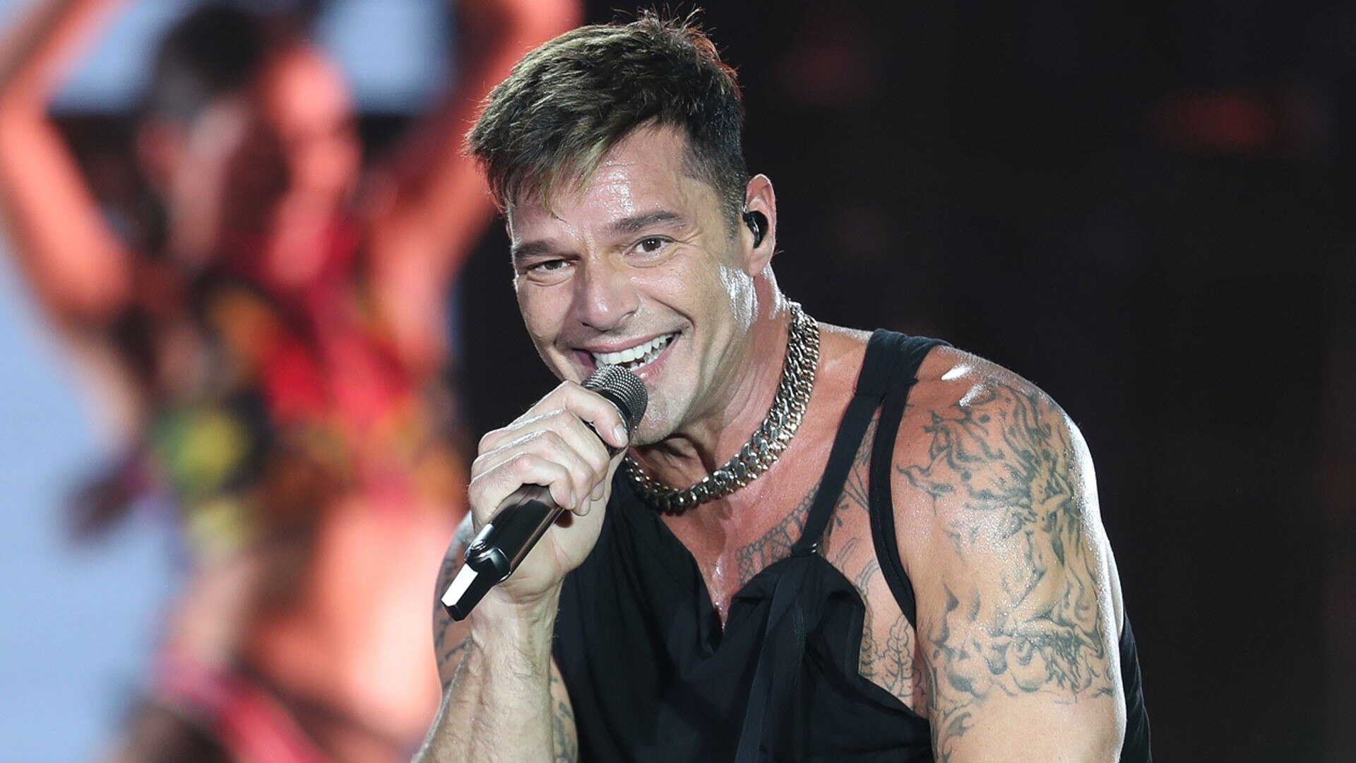 Watch Hoy Día Highlight: Ricky Martin, Fonseca y Becky G entregan el ...