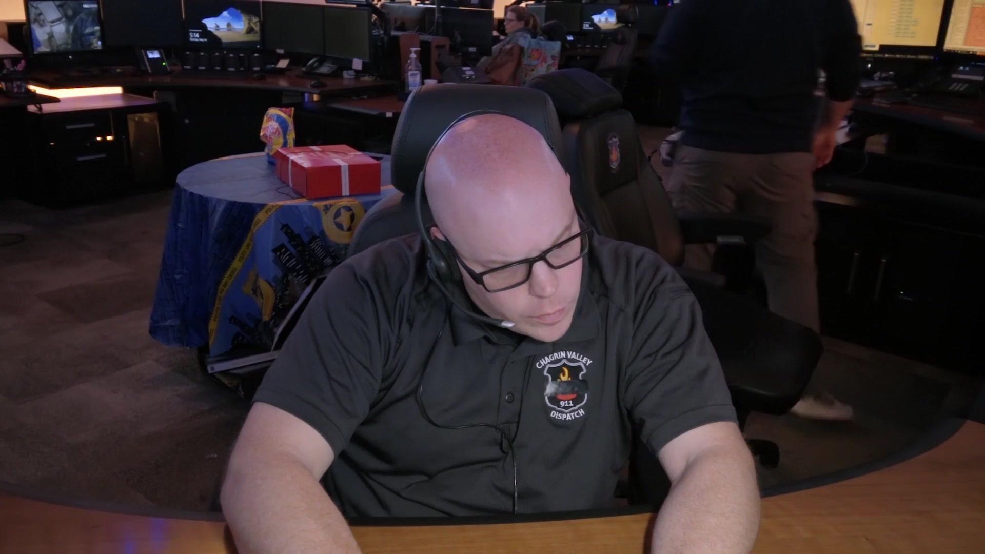 Watch 911 Crisis Center Sneak Peek: Caller Alerts 911 Dispatchers of Ex ...