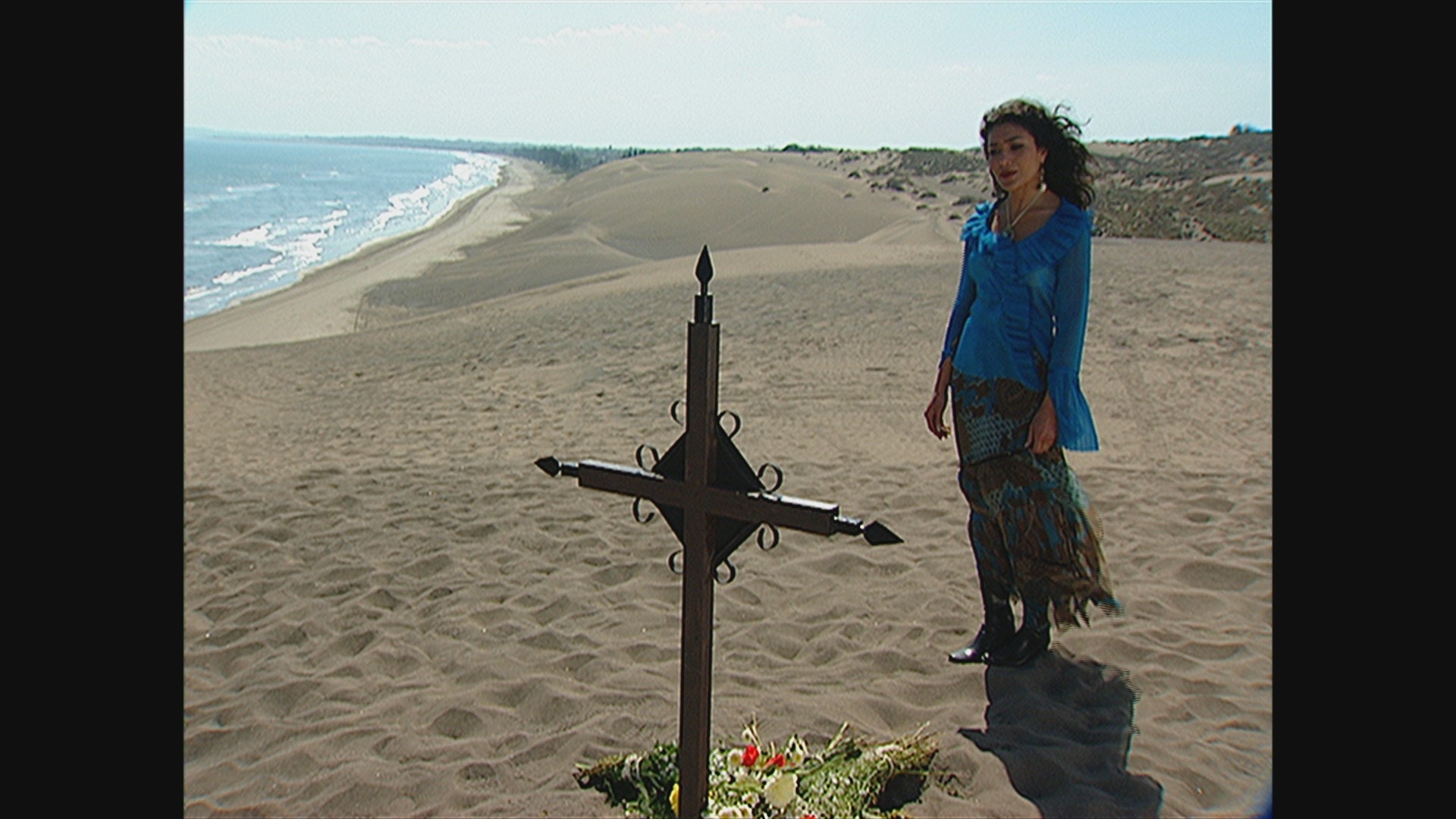 Watch Gitanas Episode: El testigo de una oración - NBC.com