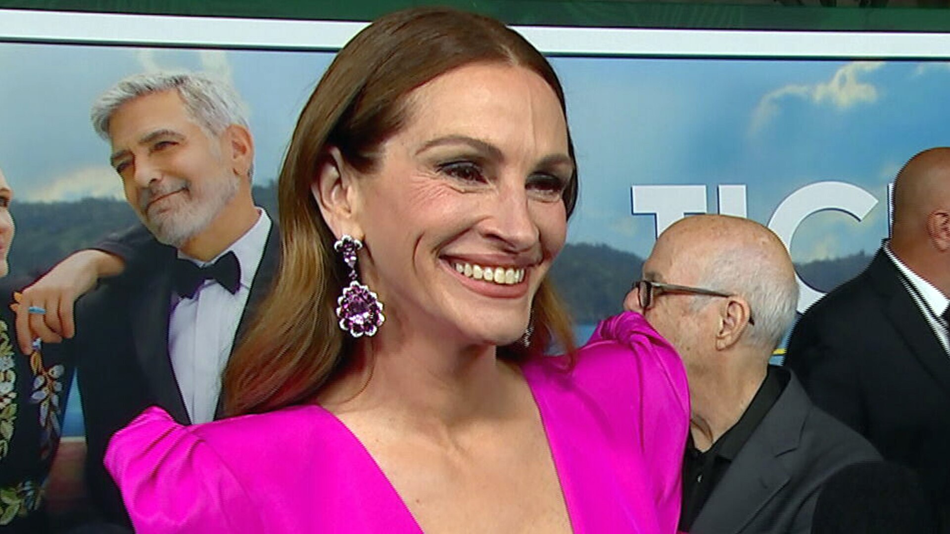 Watch Access Hollywood Episode: George Clooney & Julia Roberts and more ...