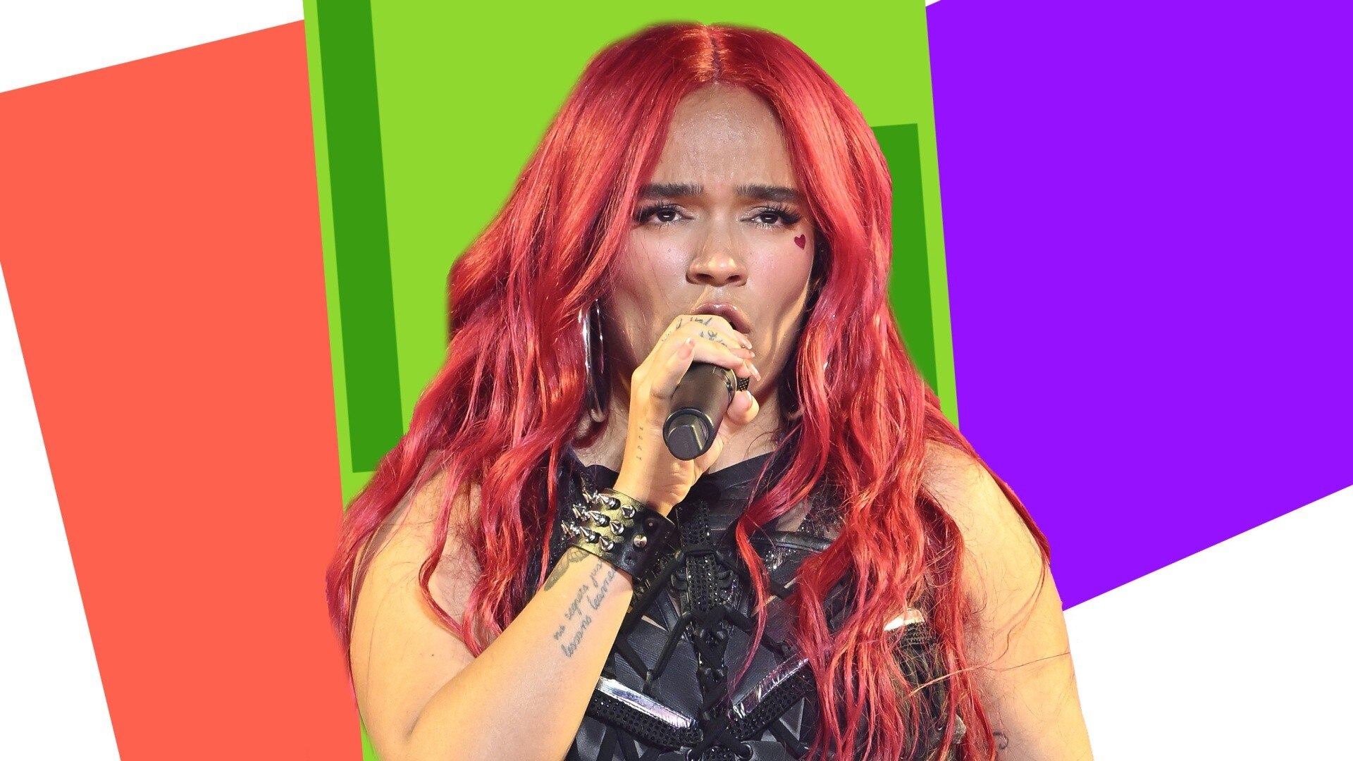 Watch En Casa con Telemundo Highlight: Karol G compartió la foto de la bebé que nació en uno de ...