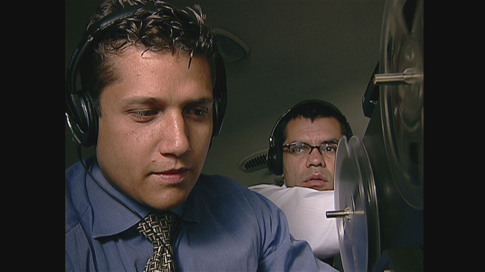 Watch La Mujer en el Espejo Episode: Bocona - NBC.com