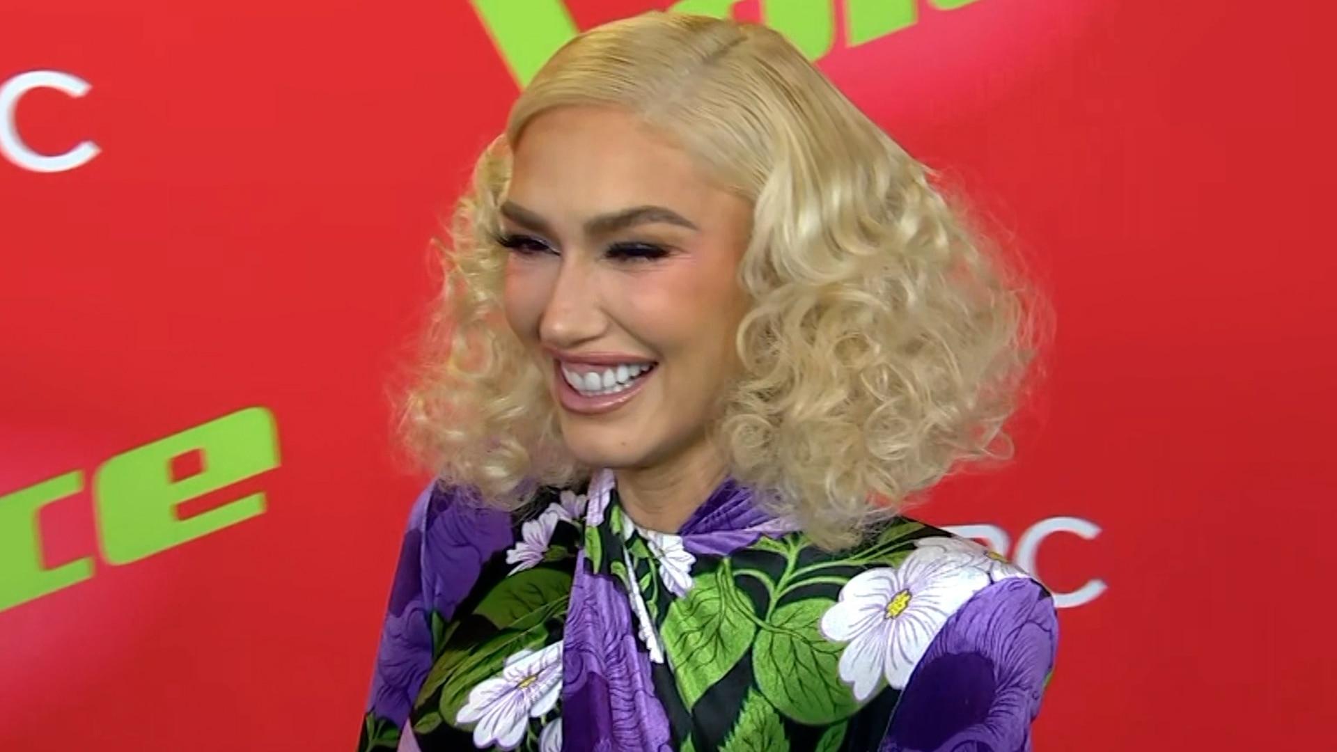 Watch Access Hollywood Highlight: Gwen Stefani Reveals Blake Shelton's ...