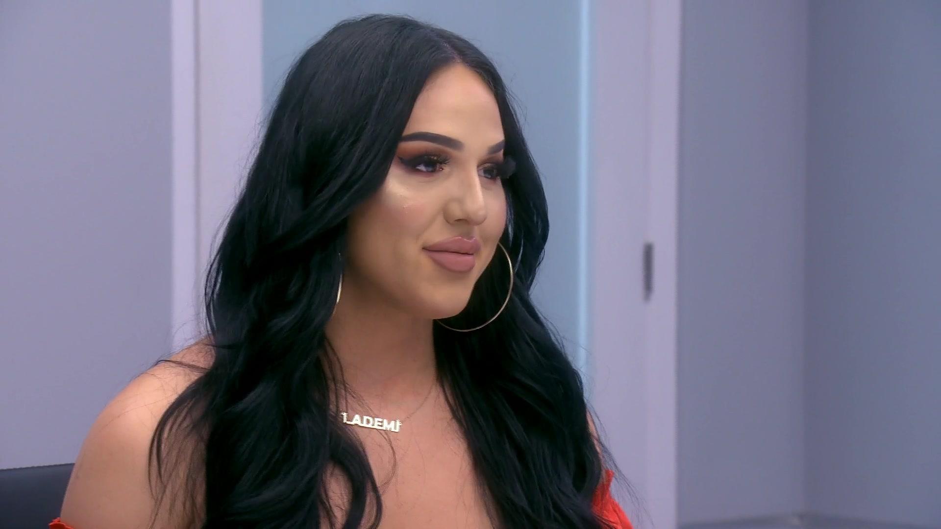 Watch Botched Episode: Breast Lumps And Empty Noses - NBC.com