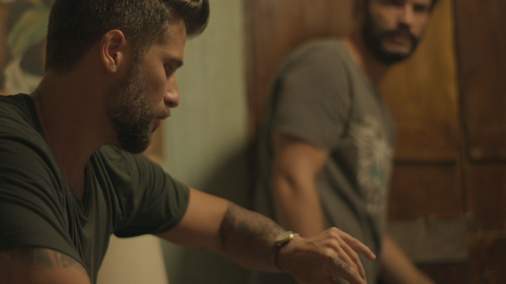 Watch Sol Naciente Episode: Escape - NBC.com