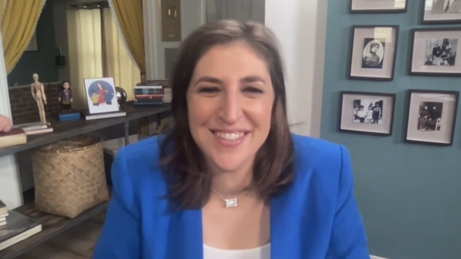 Watch Access Hollywood Highlight: Mayim Bialik Reveals What It Was Like Reuniting With Her ...