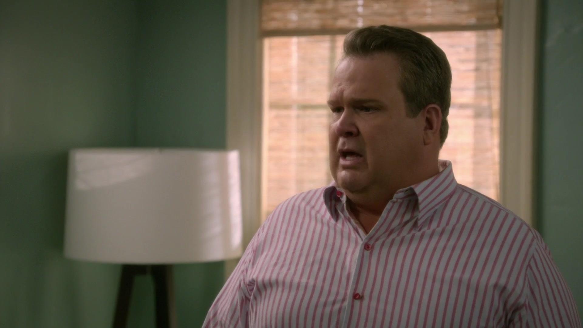 Watch Modern Family Episode: Crying Out Loud - NBC.com