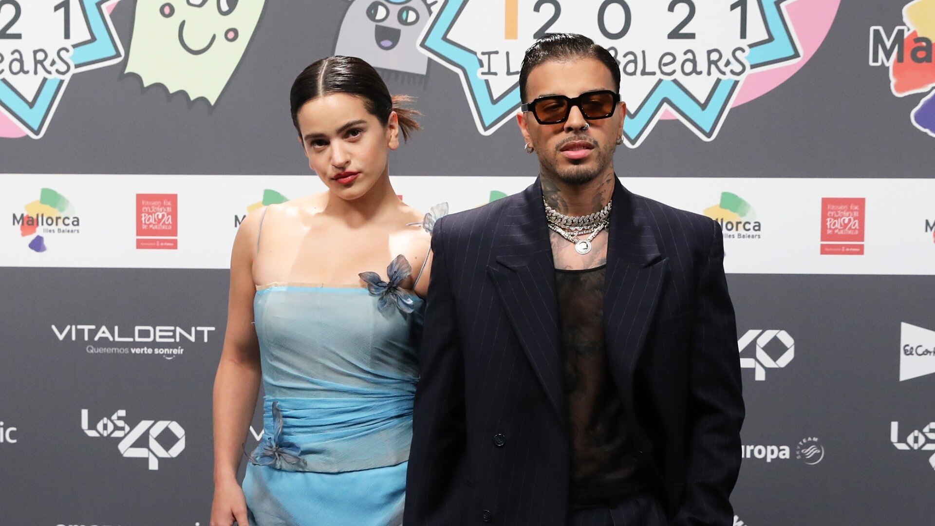 Watch En Casa con Telemundo Highlight: Rauw Alejandro y Rosalía en su ...