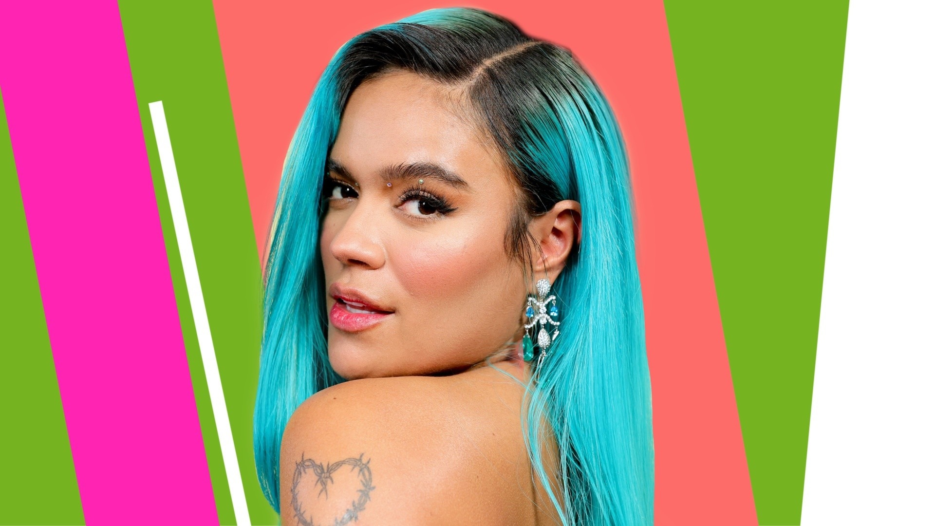 Watch En Casa con Telemundo Highlight: Karol G deja al descubierto sus atributos con ...