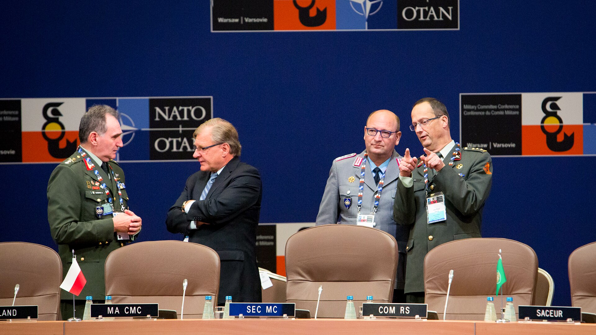 Watch Hoy Día Highlight: Convocan a una reunión a los países miembros ...