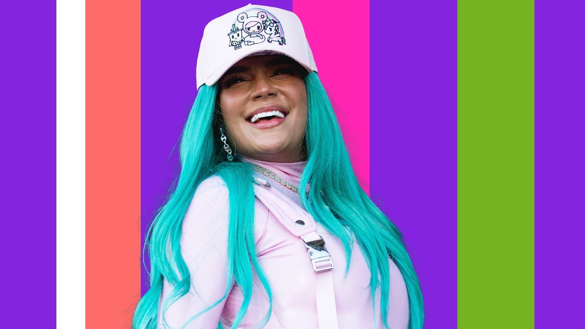 Watch En Casa con Telemundo Highlight: Karol G lleva música y alegría a reclusas en cárcel de ...