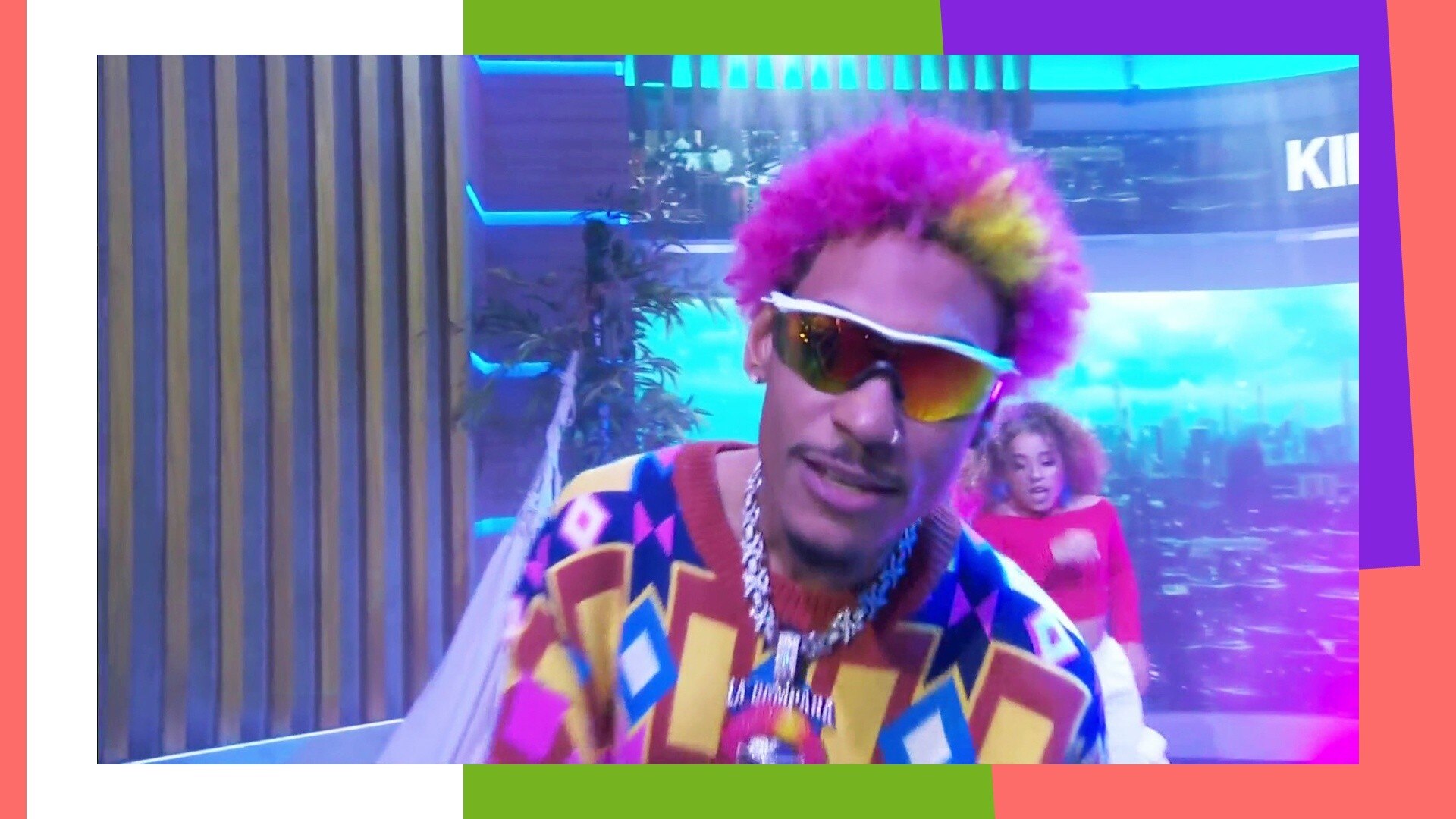 Watch En Casa con Telemundo Highlight: Kiko el Crazy interpreta su ...