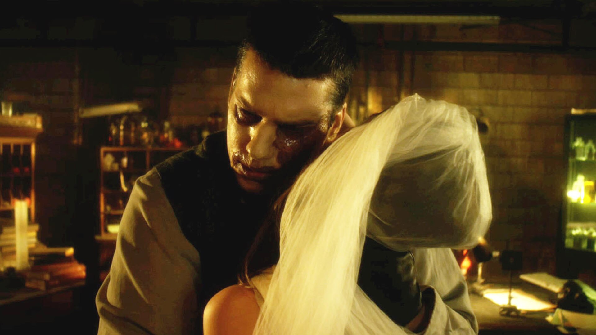 Watch The Cape Episode: The Lich, Part 1 - NBC.com