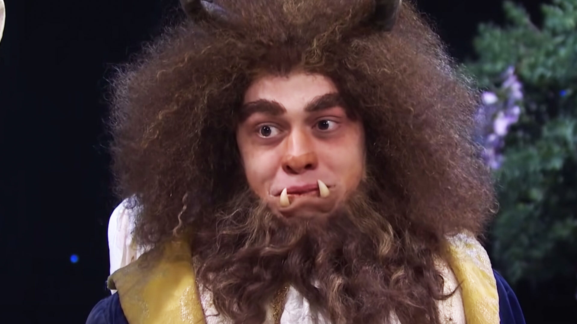Watch Saturday Night Live Highlight: Beauty and the Beast: The Mirror ...
