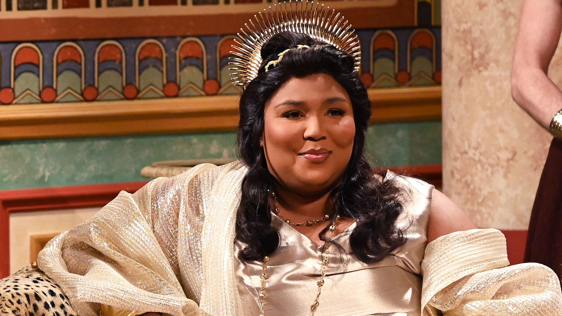 Watch Saturday Night Live Highlight: Throne Room - NBC.com