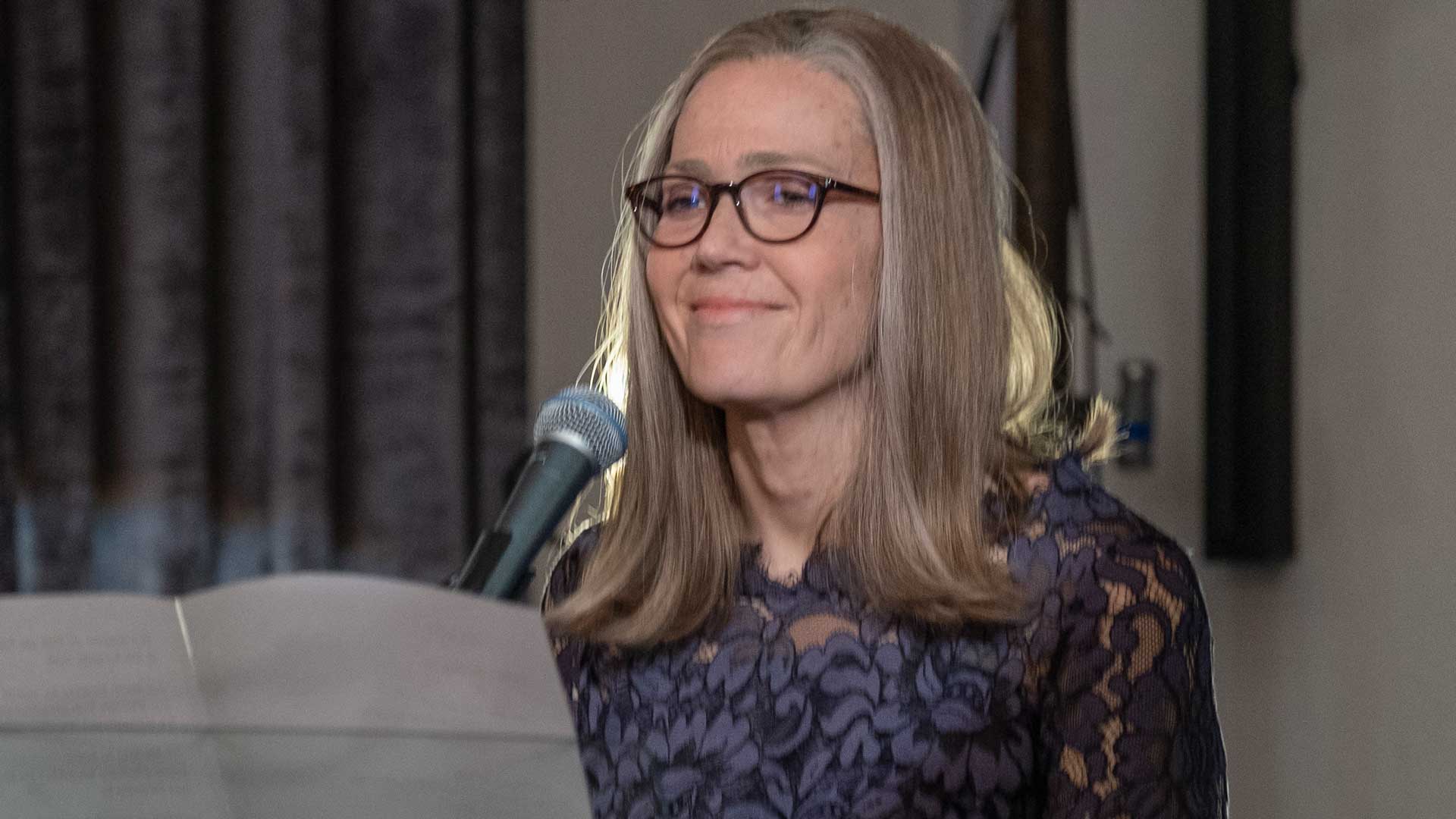 Watch This Is Us Highlight: Mandy Moore Performs “The Forever Now” As ...