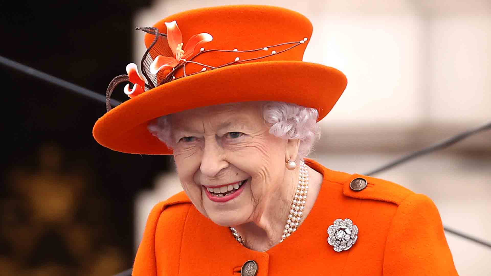 Watch Access Hollywood Highlight: Queen Elizabeth's Royal Photographer Reveals Secrets From Her ...
