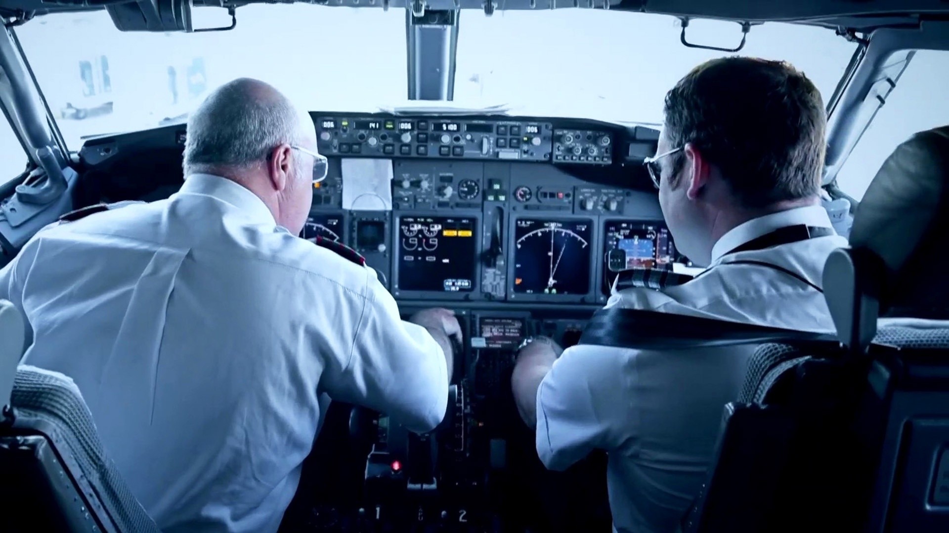 Watch TODAY Excerpt: Massive nationwide pilot shortage to impact ...