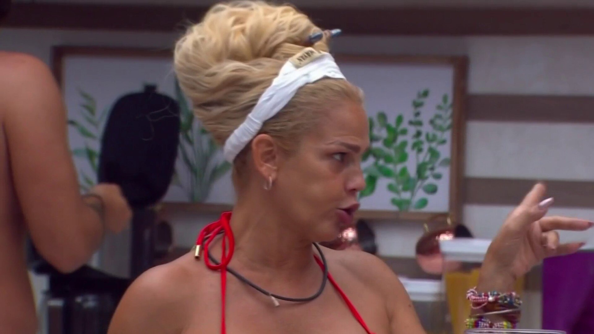 Watch La Casa de los Famosos Highlight: La Casa de los Famosos 2: ¿Quién es la culpable? - NBC.com