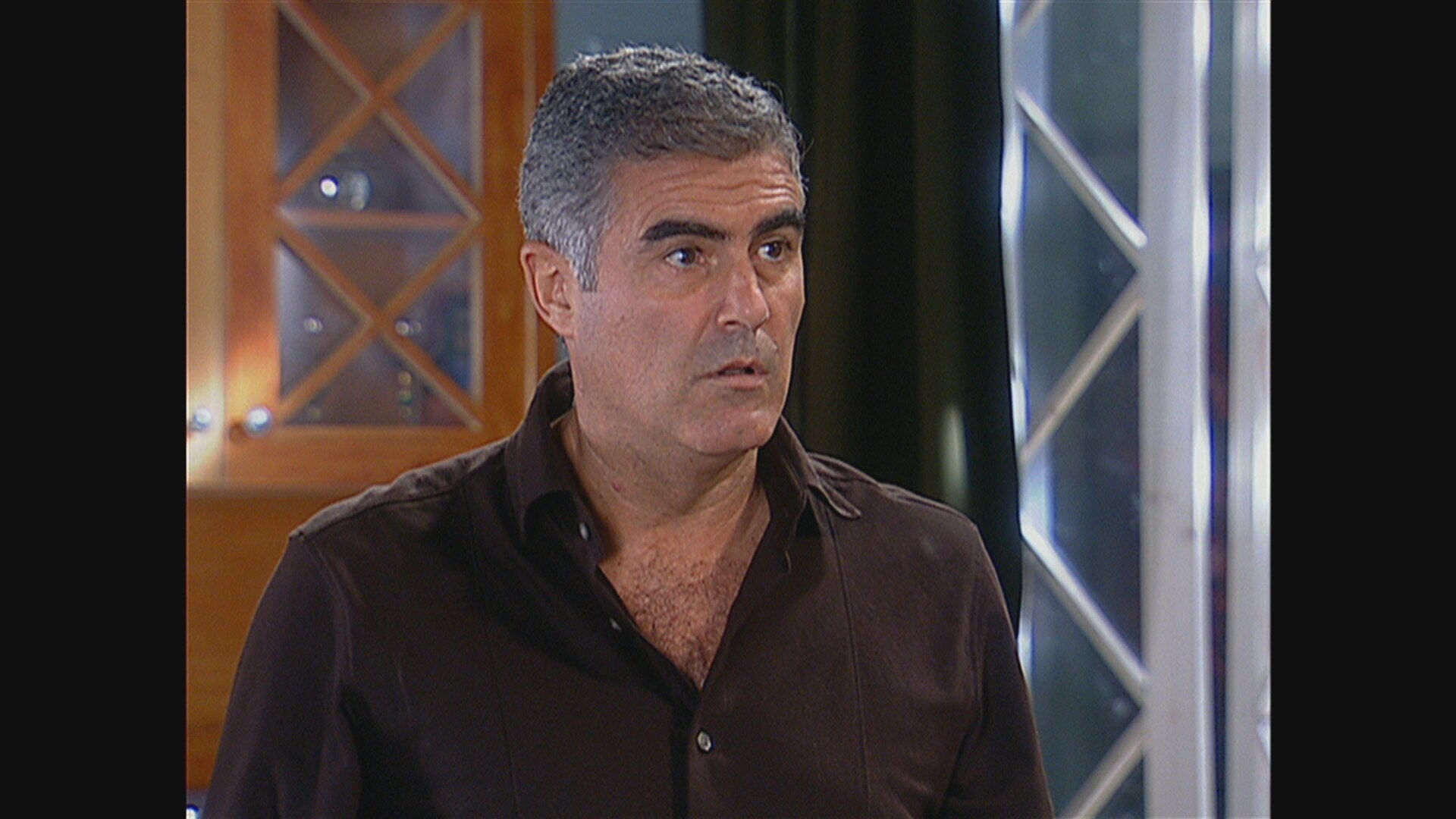 Watch Tierra de Pasiones Episode: Furia desatada - NBC.com