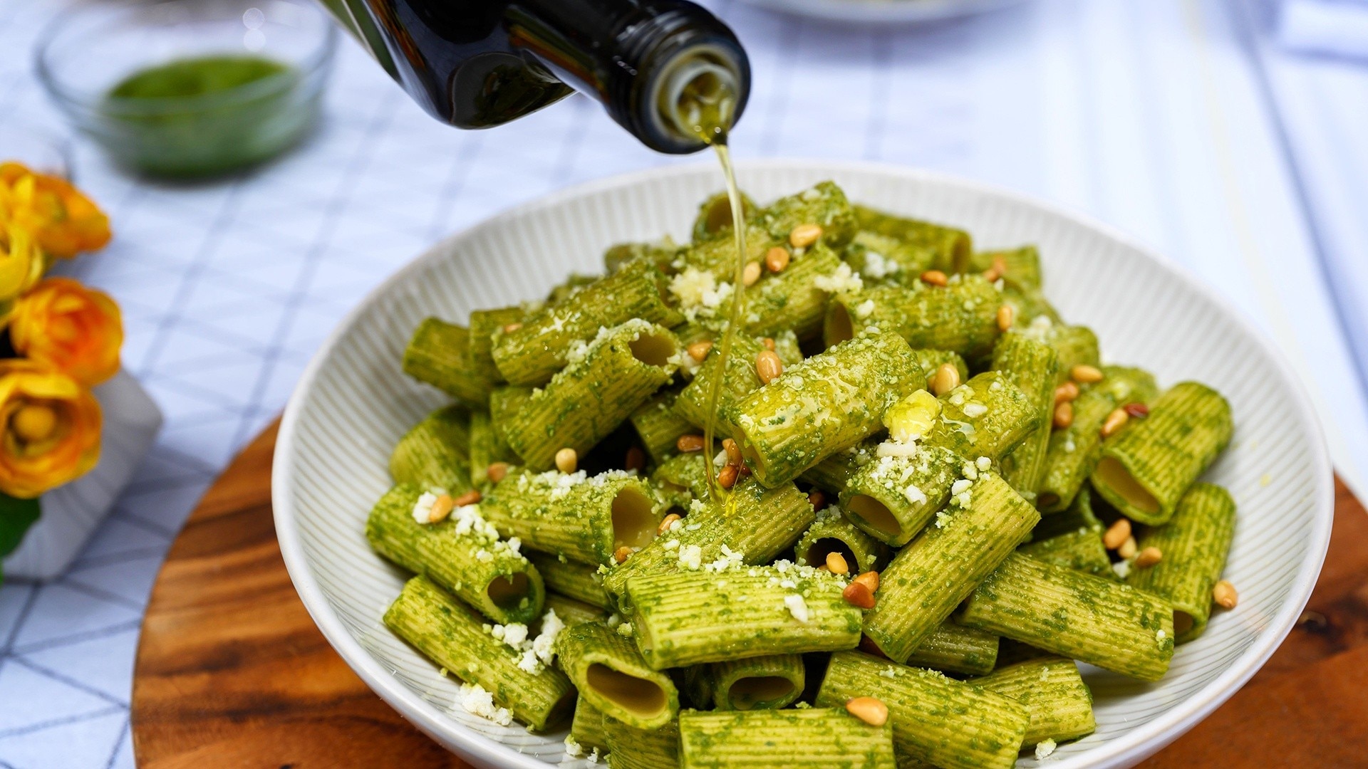 Watch TODAY Excerpt: Anthony Scotto shares easy recipe for pesto pasta ...