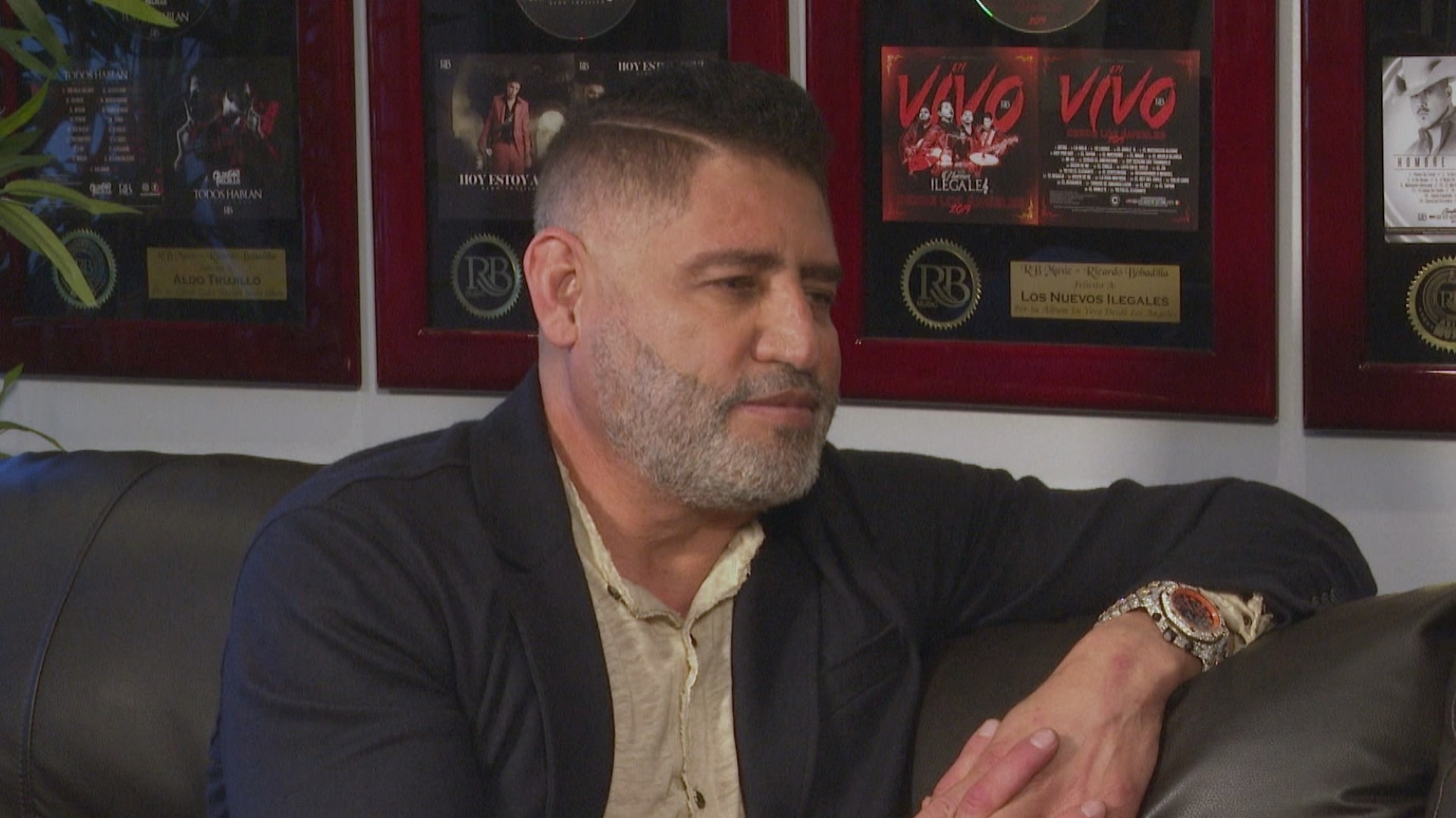 Watch En Casa con Telemundo Episode: La fiesta de Pancho Barraza - NBC.com