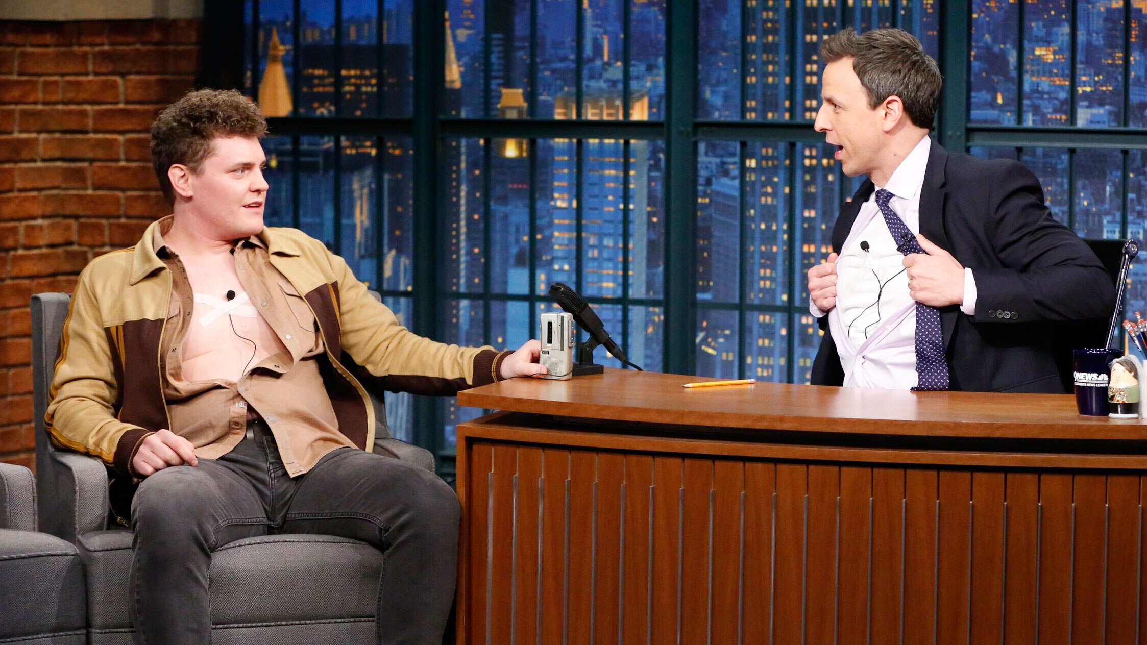 Watch Late Night With Seth Meyers Highlight Ben Was Wearing A Wire