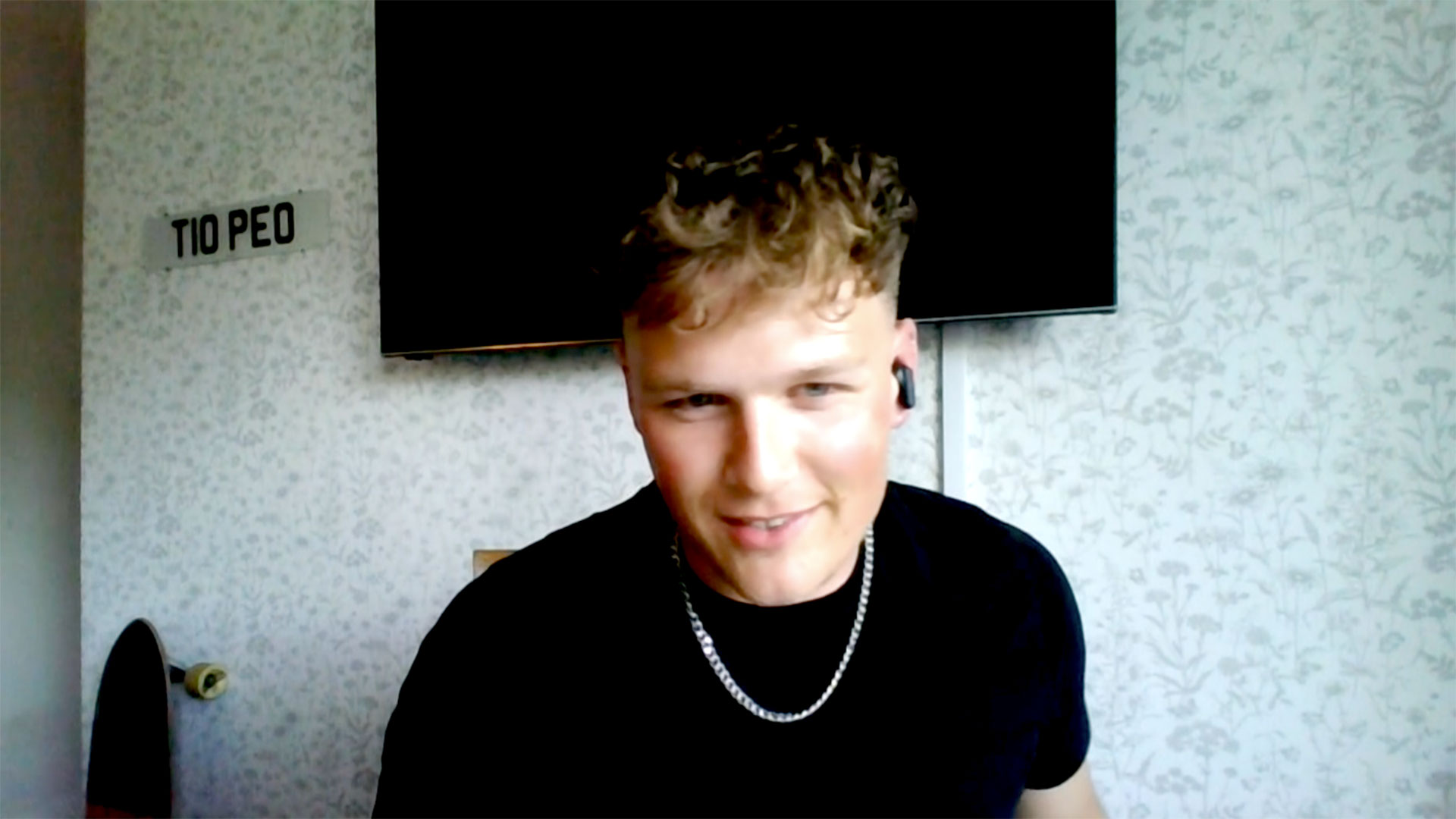 Watch Below Deck Sailing Yacht Highlight: Tom Pearson Admits Going into ...