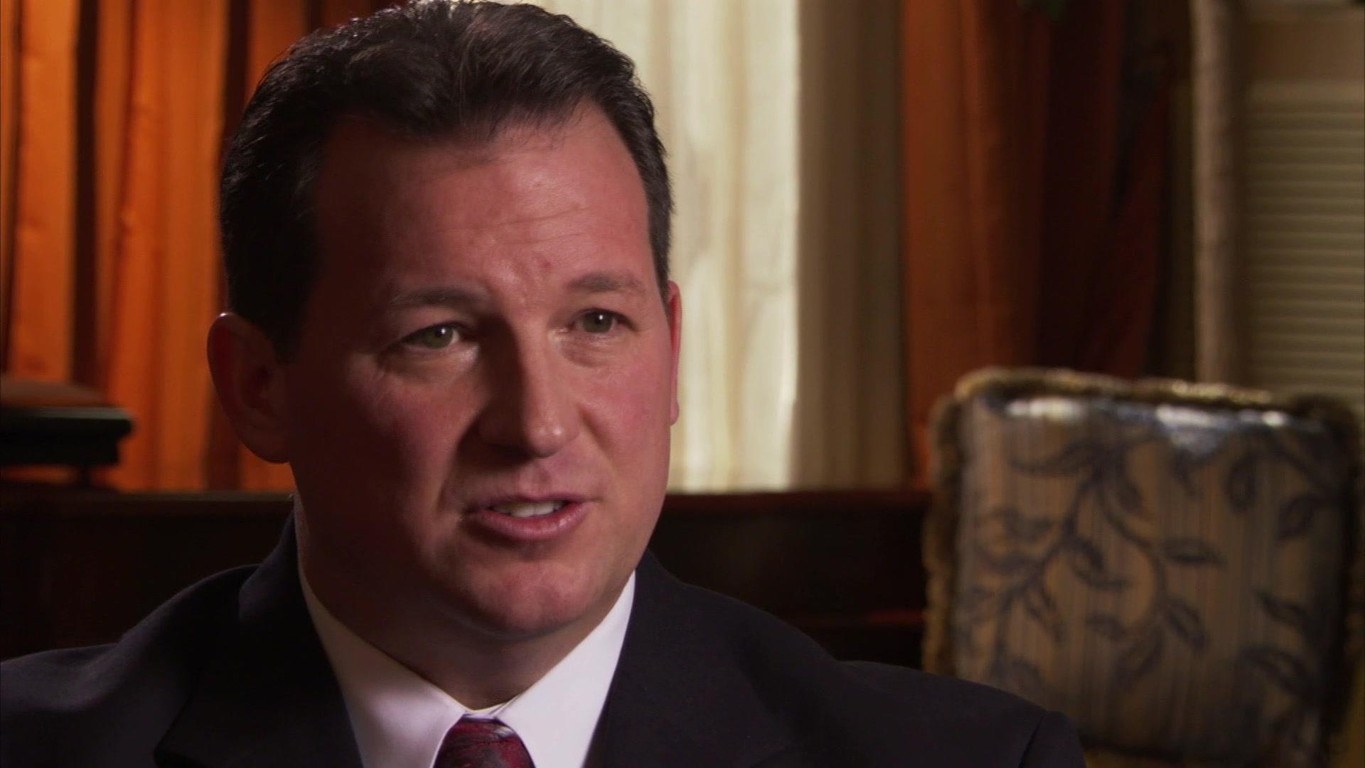 Watch Dateline: Unforgettable Episode: A Novel Defense - NBC.com