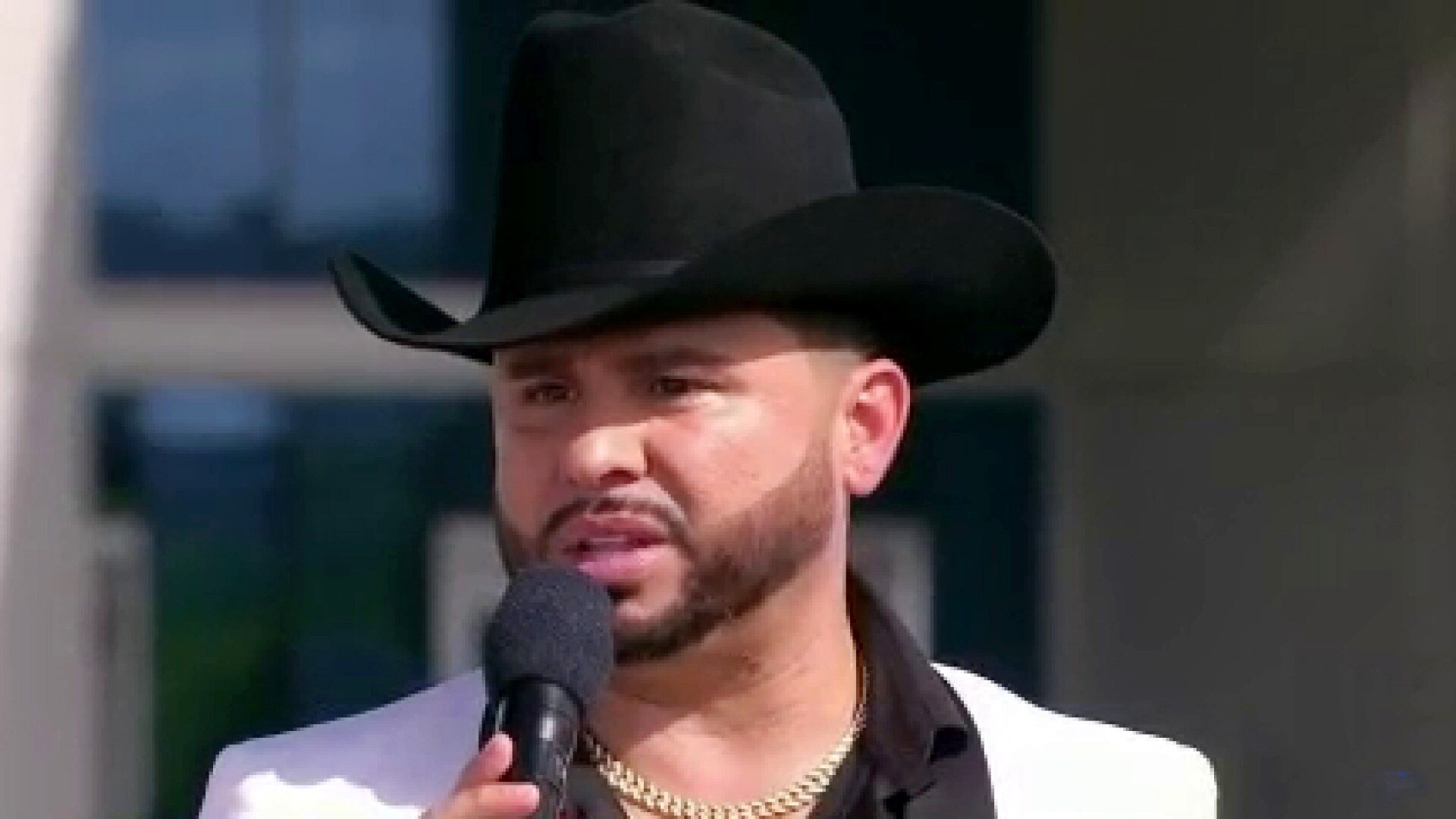 Watch Hoy Día Highlight: Larry Hernández anuncia la novena temporada de ...