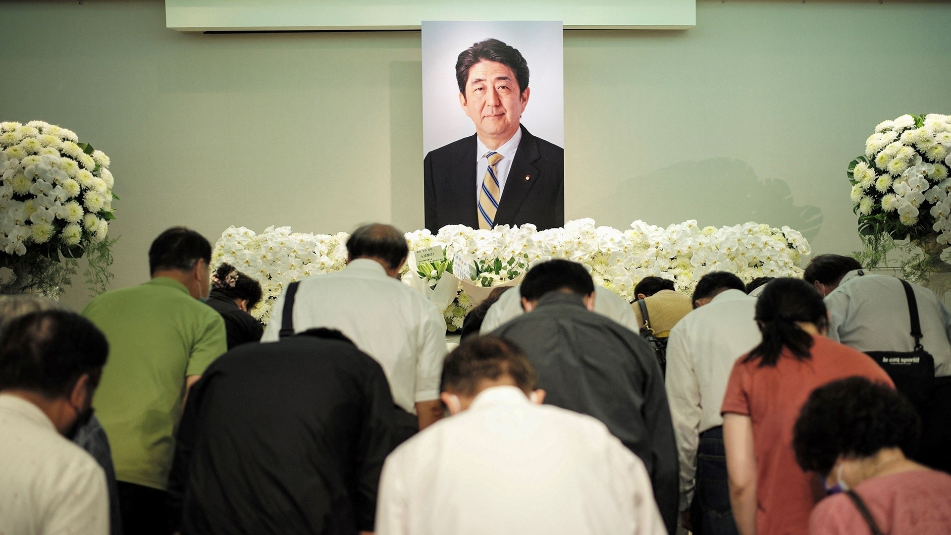 Watch TODAY Excerpt: Japan mourns Shinzo Abe, as potential motive comes ...