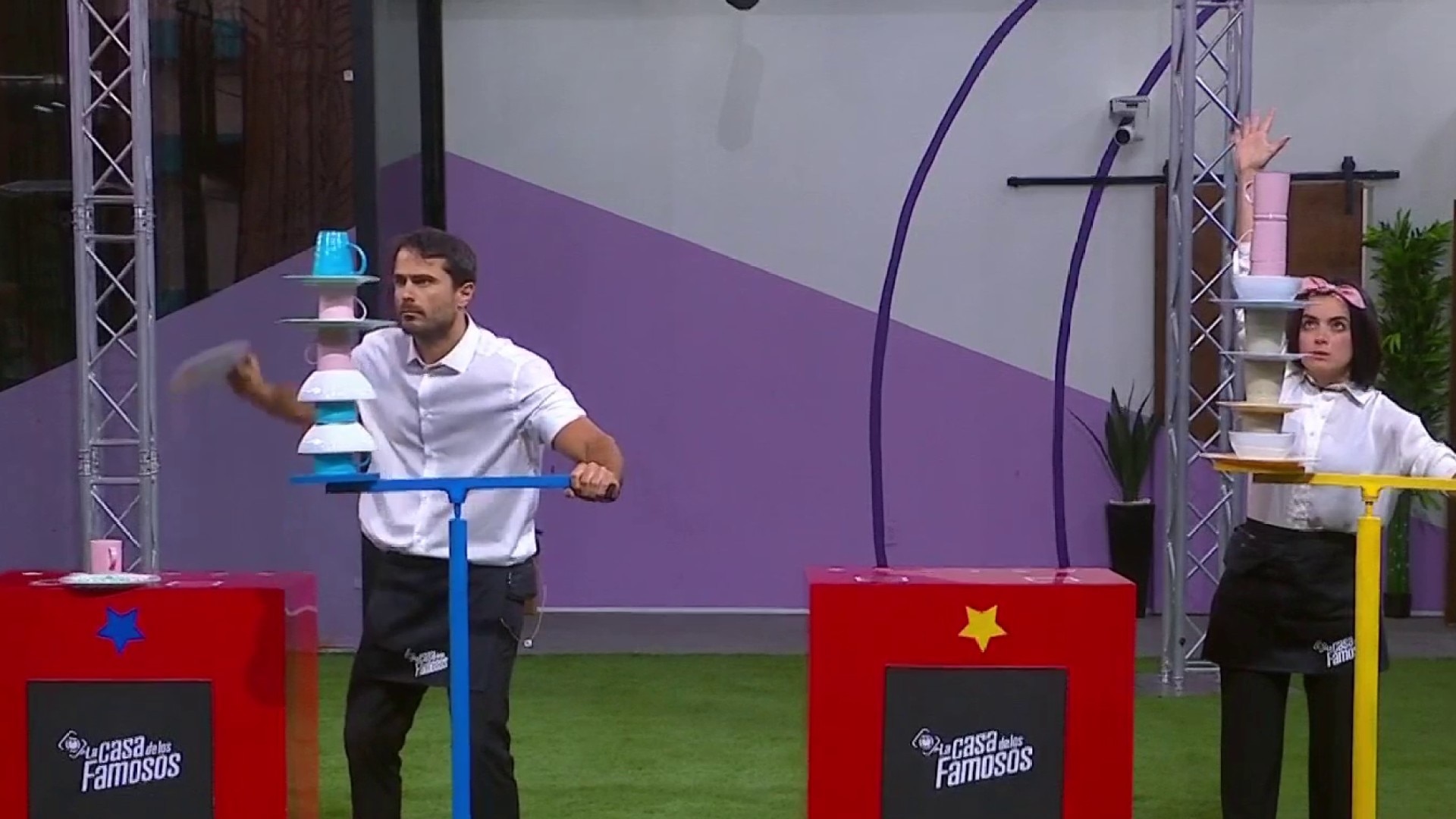 Watch La Casa de los Famosos Highlight: La Casa de los Famosos 2: Dani la nueva líder - NBC.com