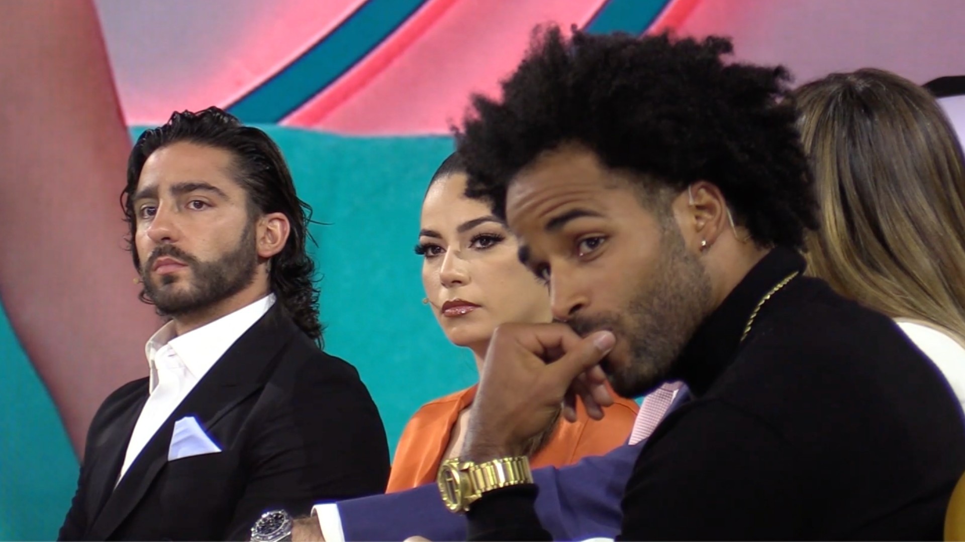 Watch La Casa de los Famosos Highlight: La Casa de los Famosos 2: Indignación detrás de cámaras ...