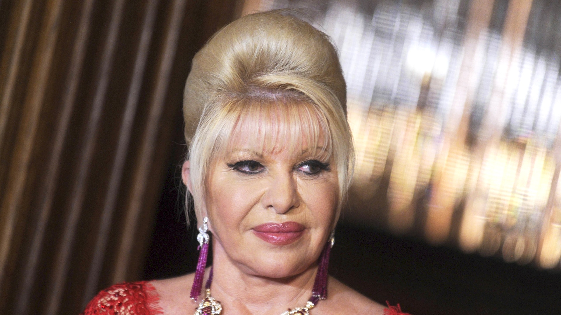 Watch TODAY Excerpt: Donald Trump and family reunite in NYC for Ivana ...