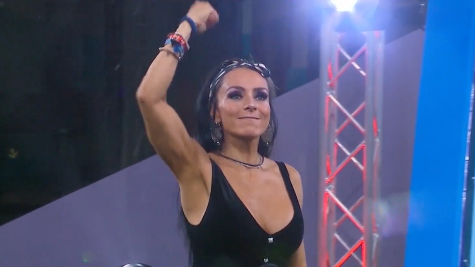 Watch La Casa de los Famosos Highlight: La Casa de los Famosos 2: El último líder - NBC.com