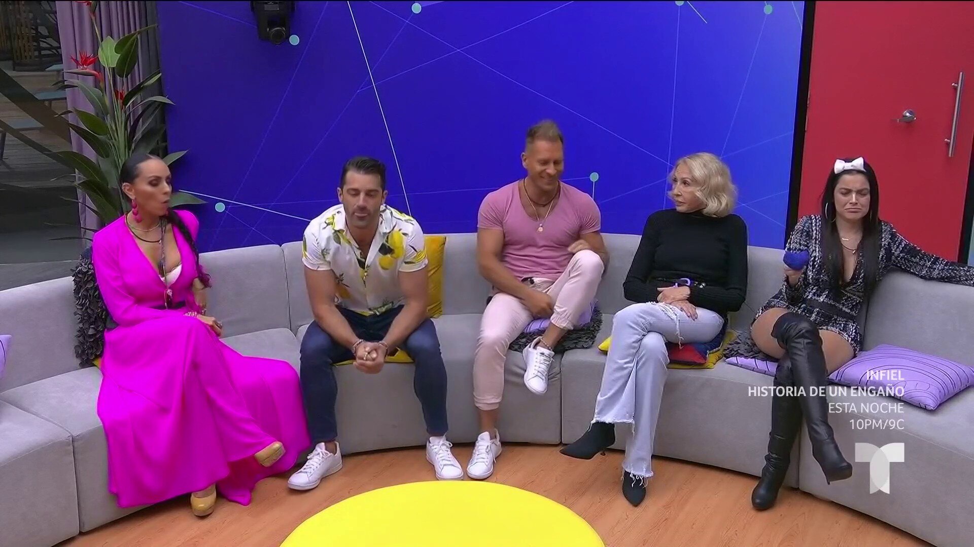 Watch La Casa de los Famosos Highlight: La Casa de los Famosos 2: Todos menos Ivonne están ...