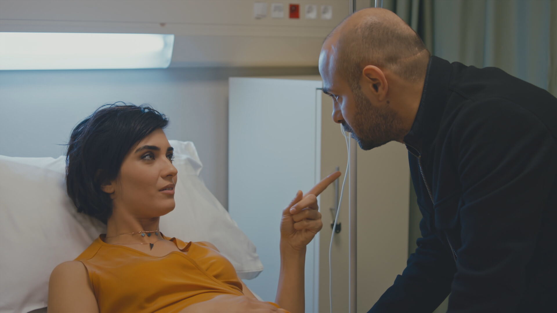 Watch Amor Valiente Episode: Más de un bebé - NBC.com